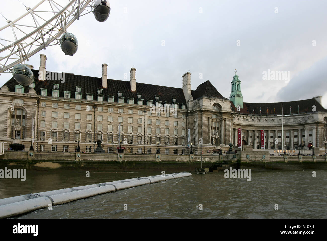 Former county hall london hi-res stock photography and images - Alamy
