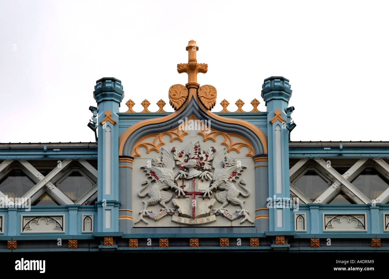 The London coat of Arms on Tower Bridge Stock Photo - Alamy