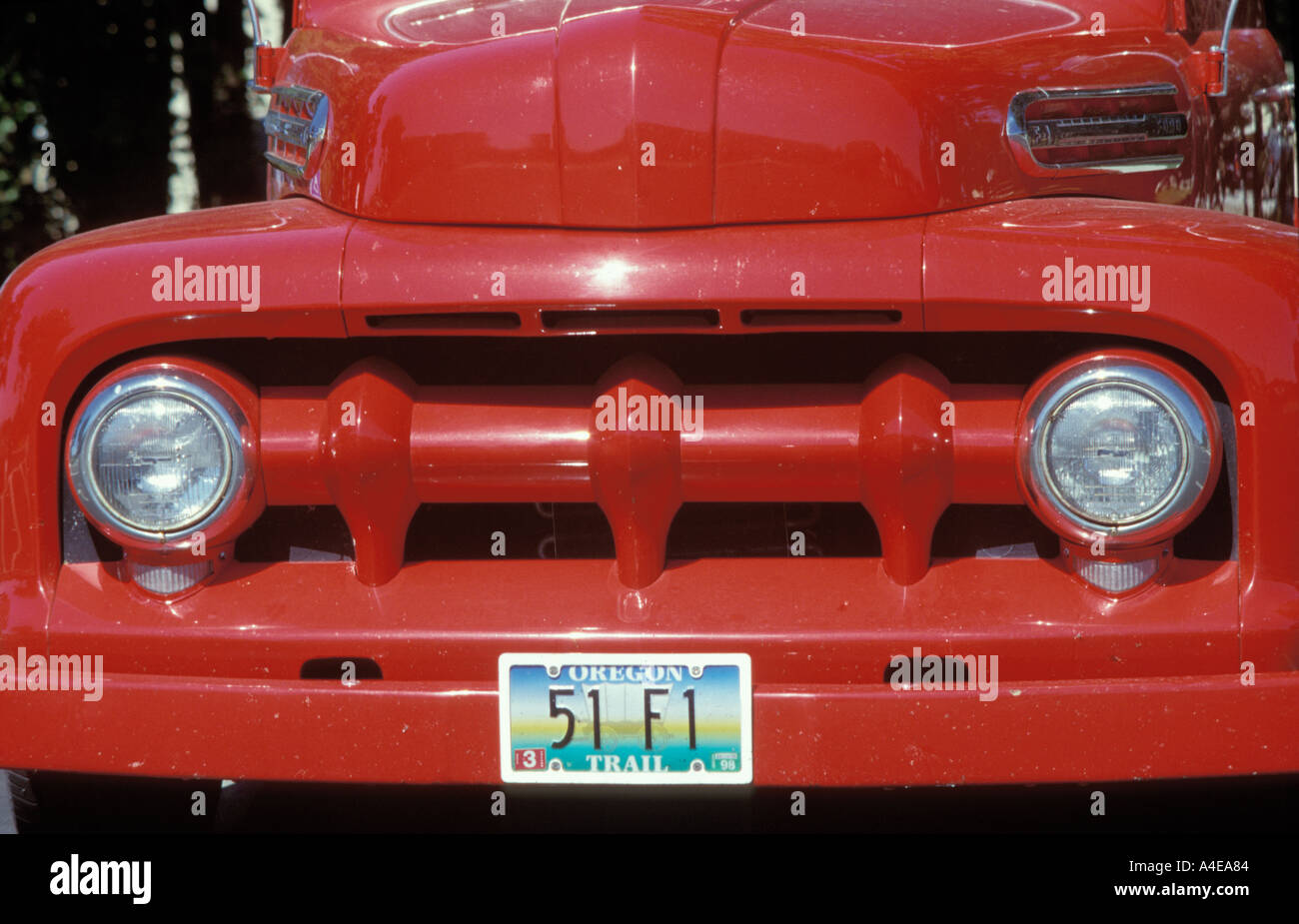Red truck with Oregon number plates Stock Photo - Alamy