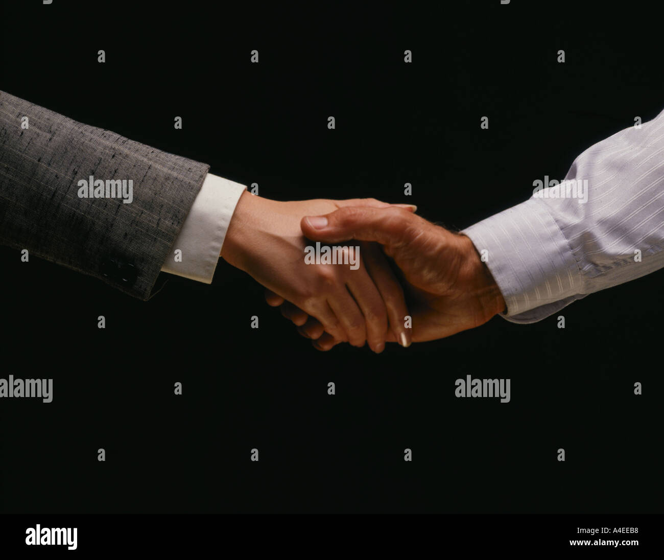 handshake male female Stock Photo - Alamy