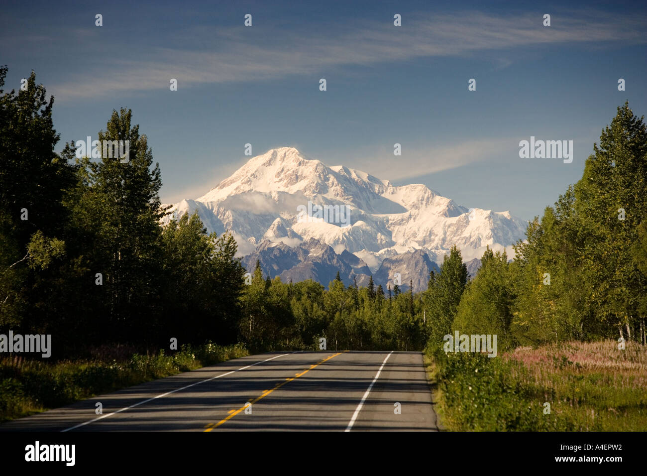 alaska denali national park view from the south from parks highway ...