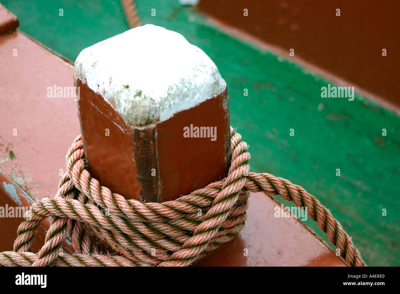 Ship capstan hi-res stock photography and images - Alamy