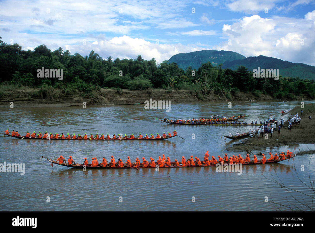 Laos boat race hi-res stock photography and images - Alamy