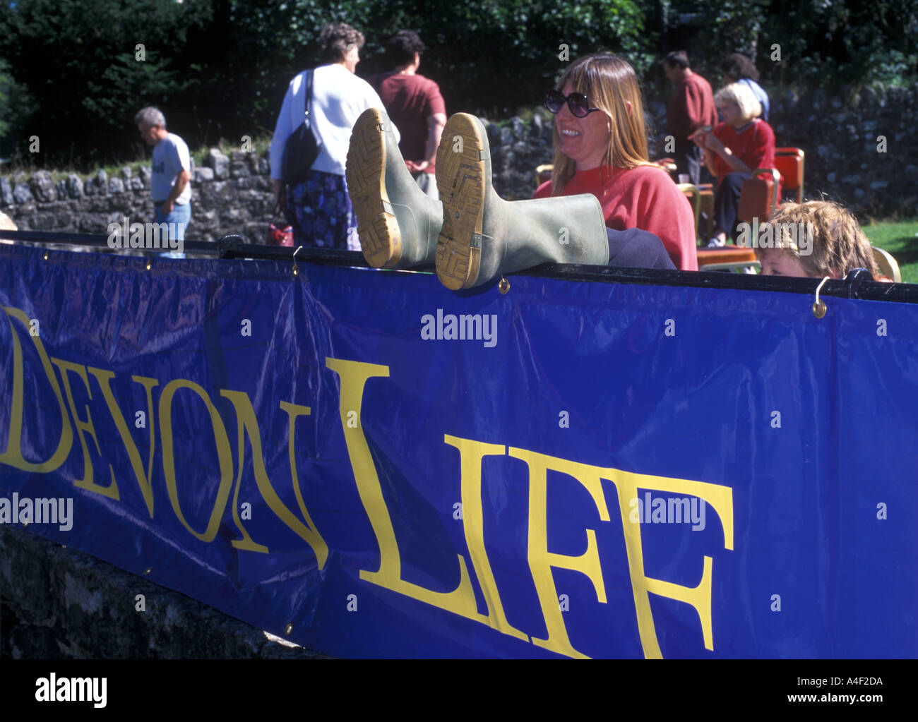 People in wellington boots hi-res stock photography and images - Alamy