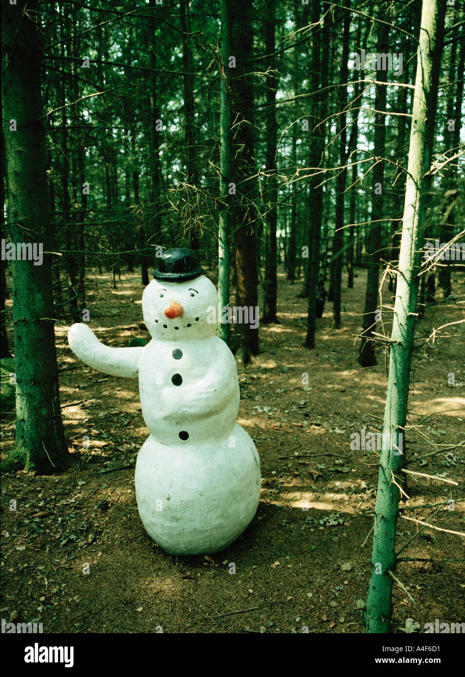 Weird snowman hi-res stock photography and images - Alamy