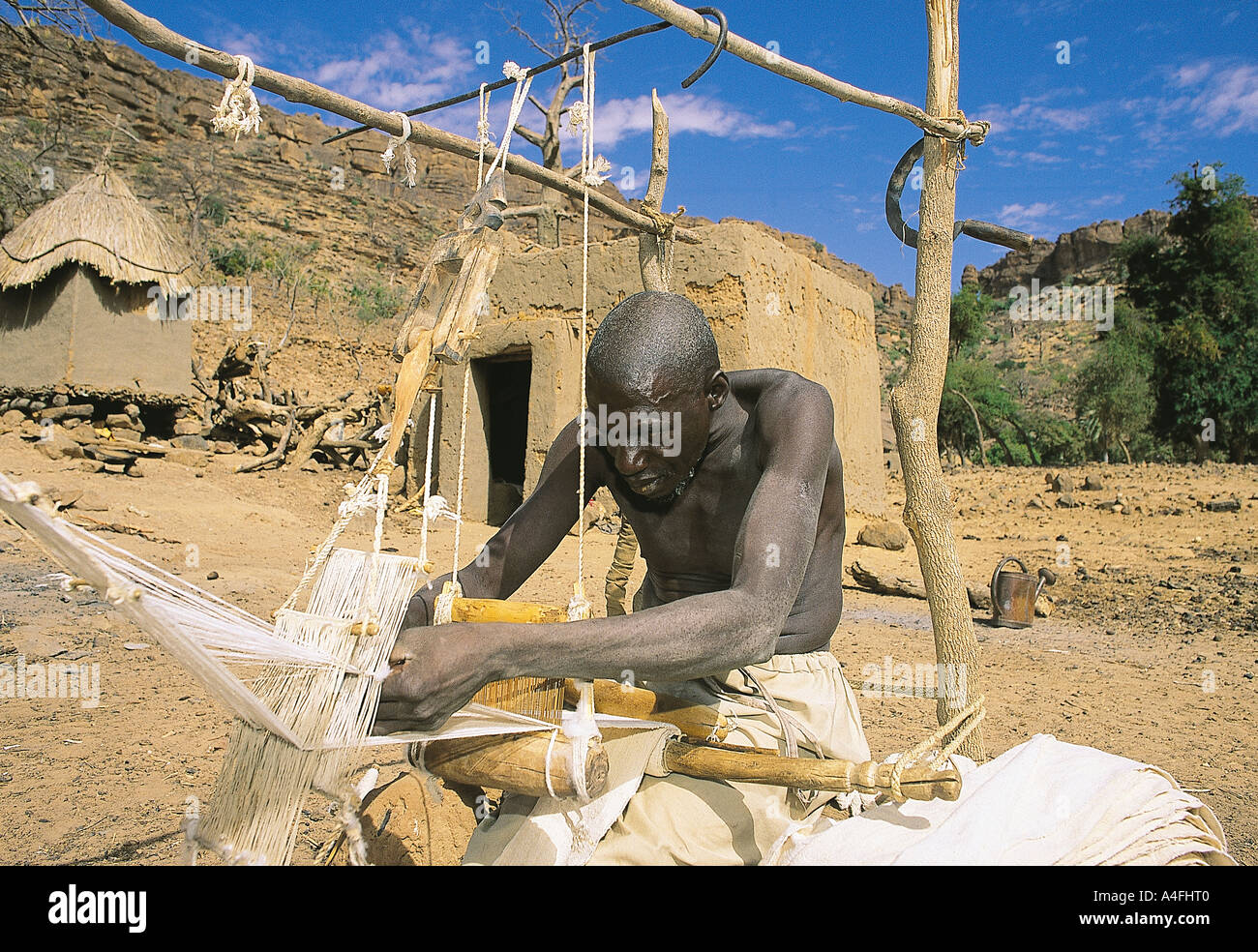Dogon man hi-res stock photography and images - Alamy