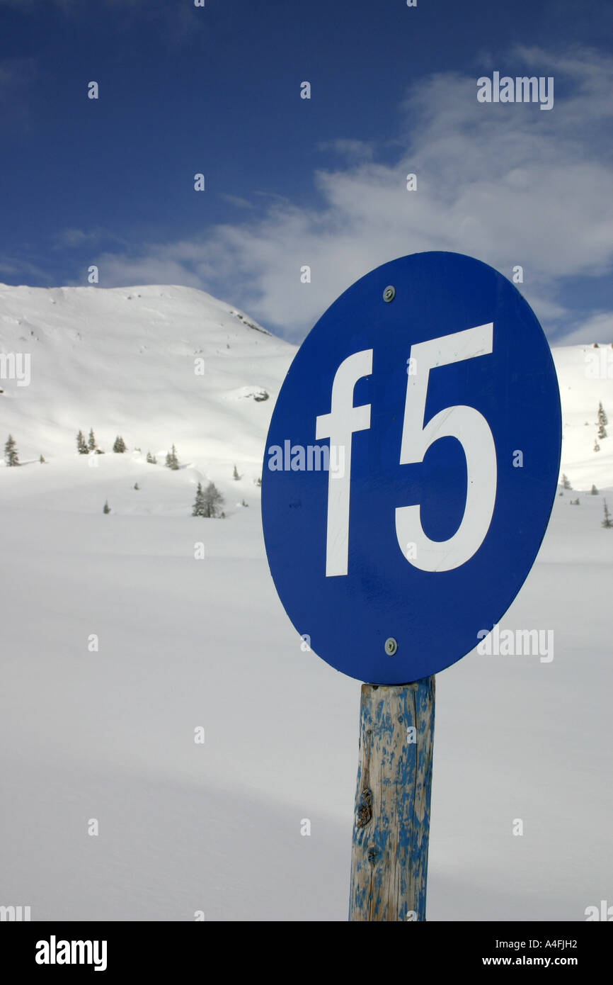 Ski slope marker sign Stock Photo - Alamy