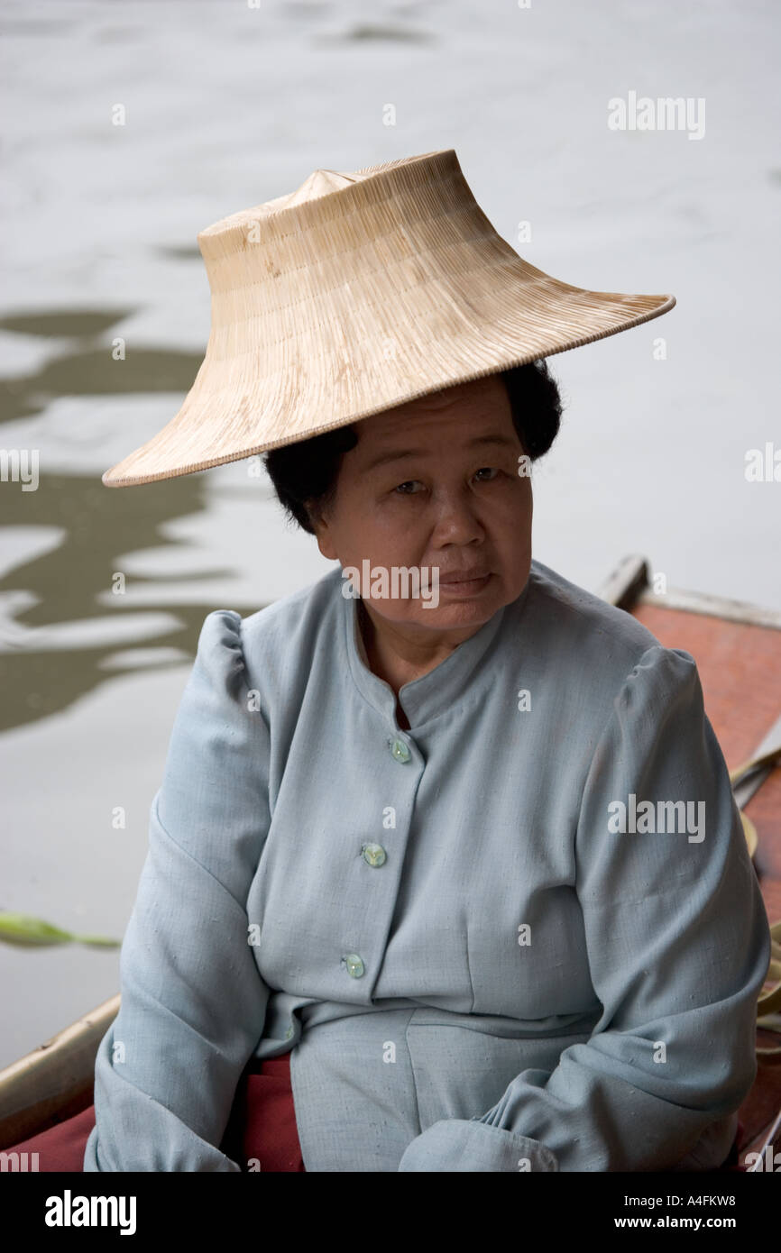 Damnoen Saduak Floating Market Ratchaburi Province Thailand Stock Photo ...