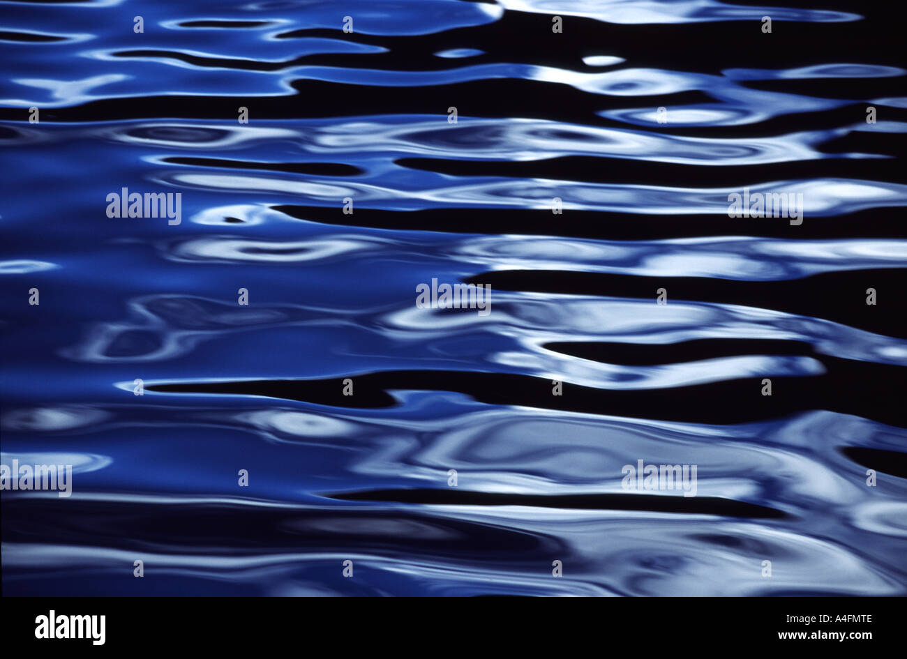 Undulating sound waves hi-res stock photography and images - Alamy