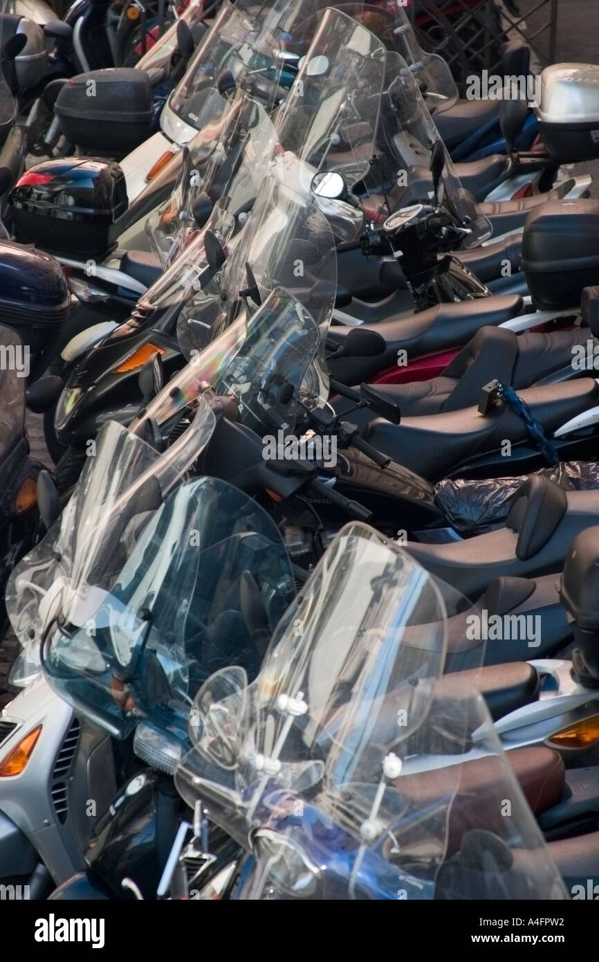 motor scooters rome Stock Photo - Alamy