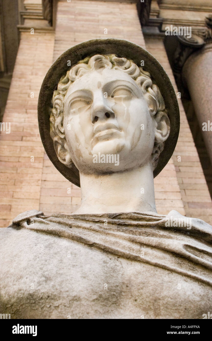 statue in vatican museum Stock Photo - Alamy