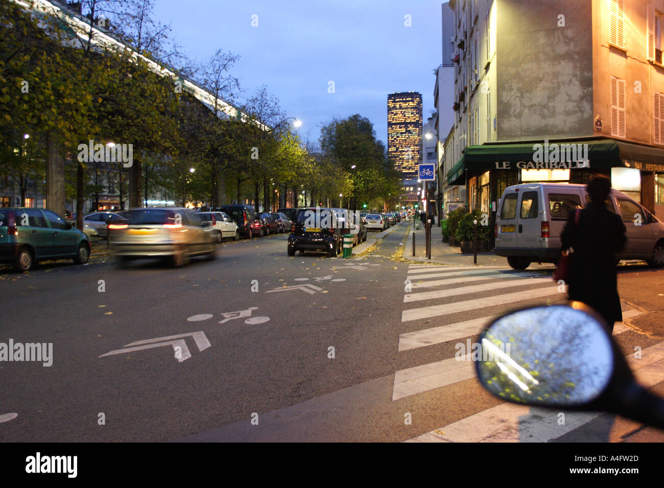 Night view boulevard garibaldi metro hi-res stock photography and ...