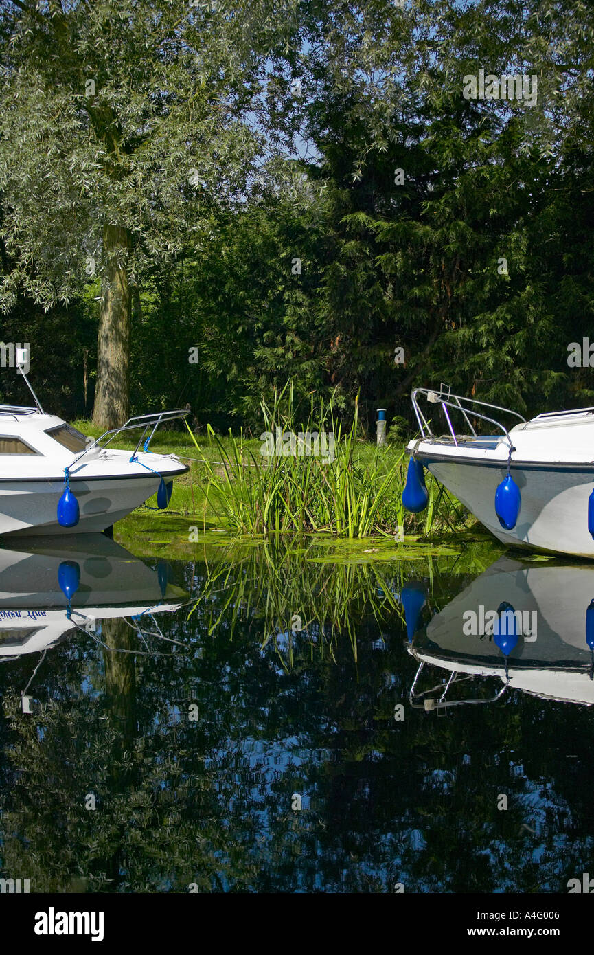 River chelmer essex hi-res stock photography and images - Alamy