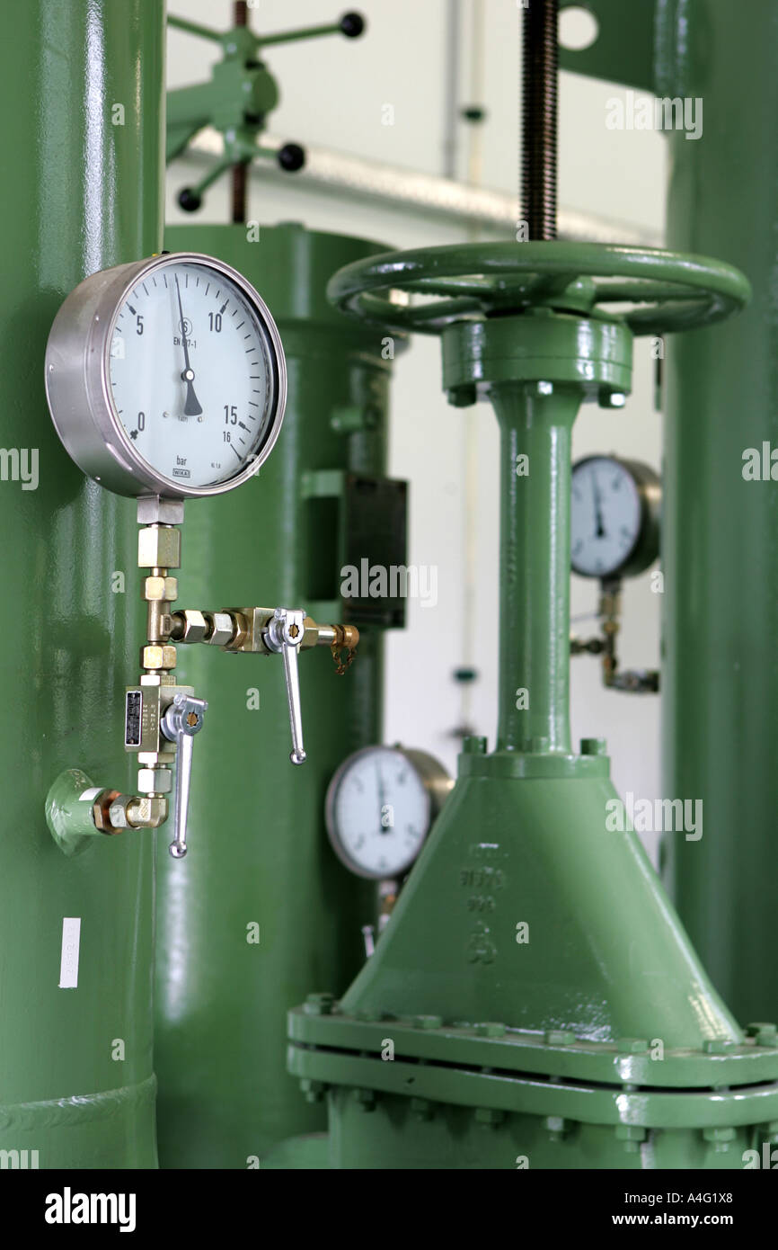 DEU, Germany : Manometer in a natural gas power station Stock Photo - Alamy