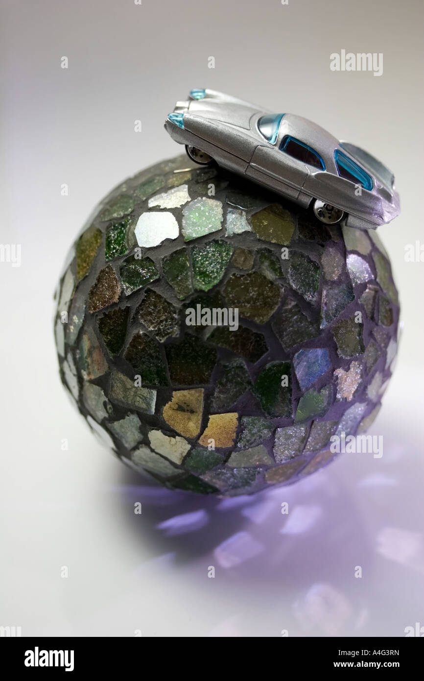 Car and globe hi-res stock photography and images - Alamy