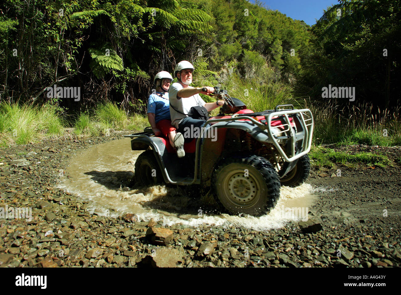 Quad biking new zealand hi-res stock photography and images - Alamy