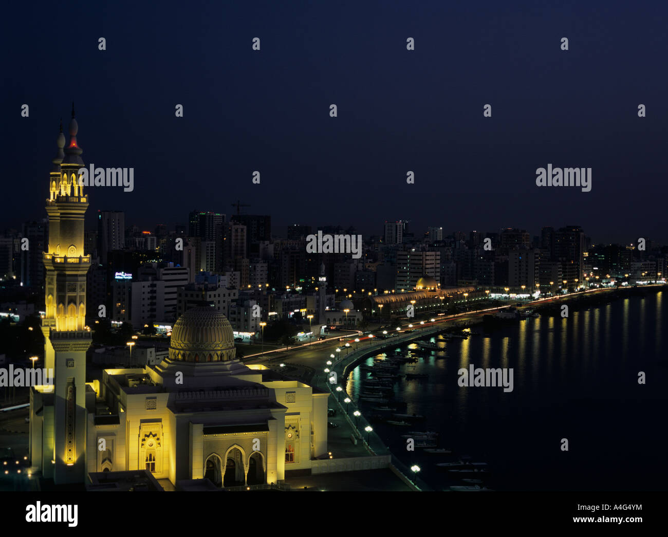 Sharjah Grand Mosque Stock Photo - Alamy