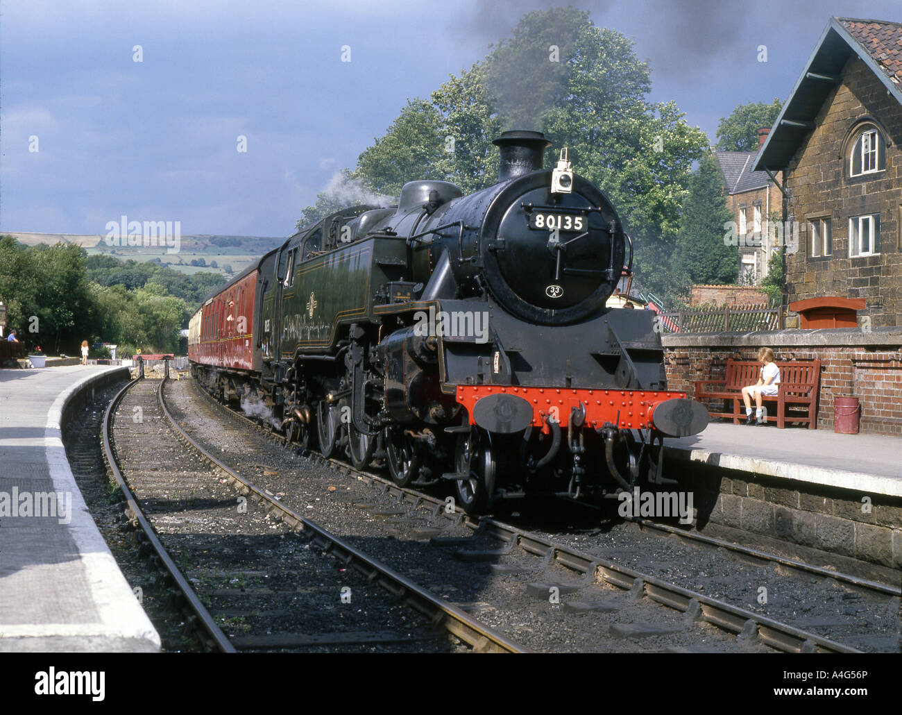 80135 steam locomotive and train in Grosmont station on the preserved ...