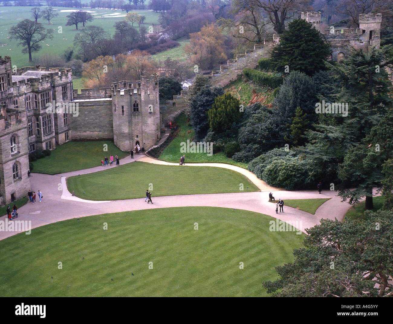 View from tower of inside courtyard of Warwick Castle Stock Photo - Alamy
