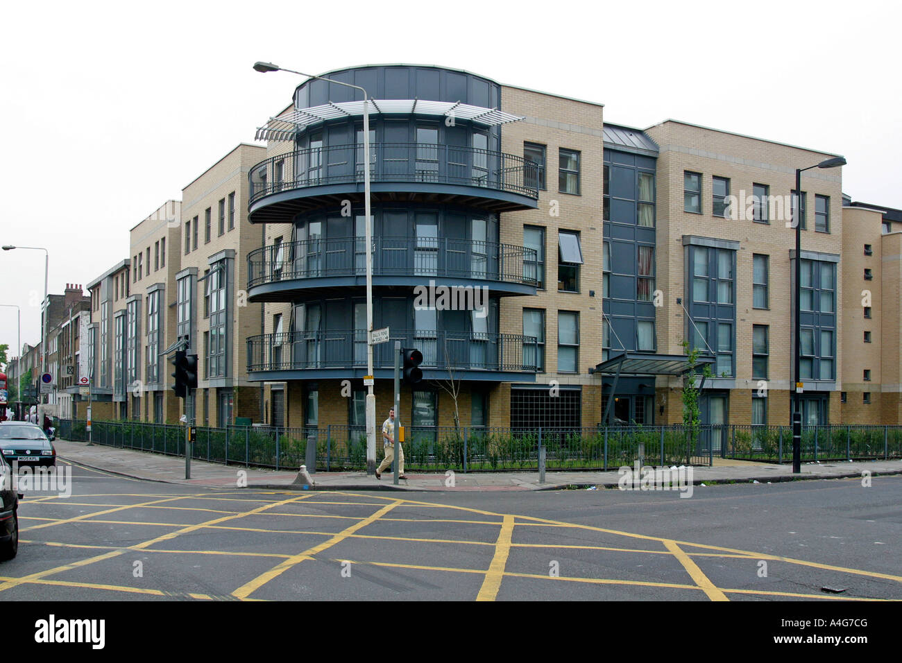 Modern block of flats in docklands east london uk gb hi-res stock ...
