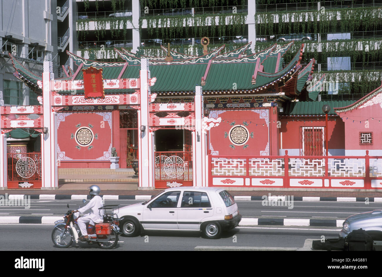 Chinese Temple Brunei Stock Photo - Alamy