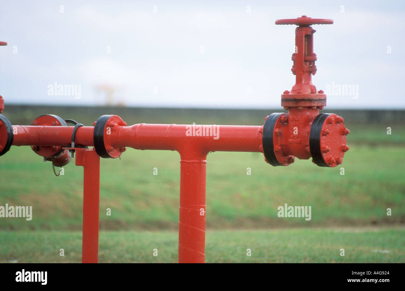 Pipeline At Oil Refinery Stock Photo - Alamy