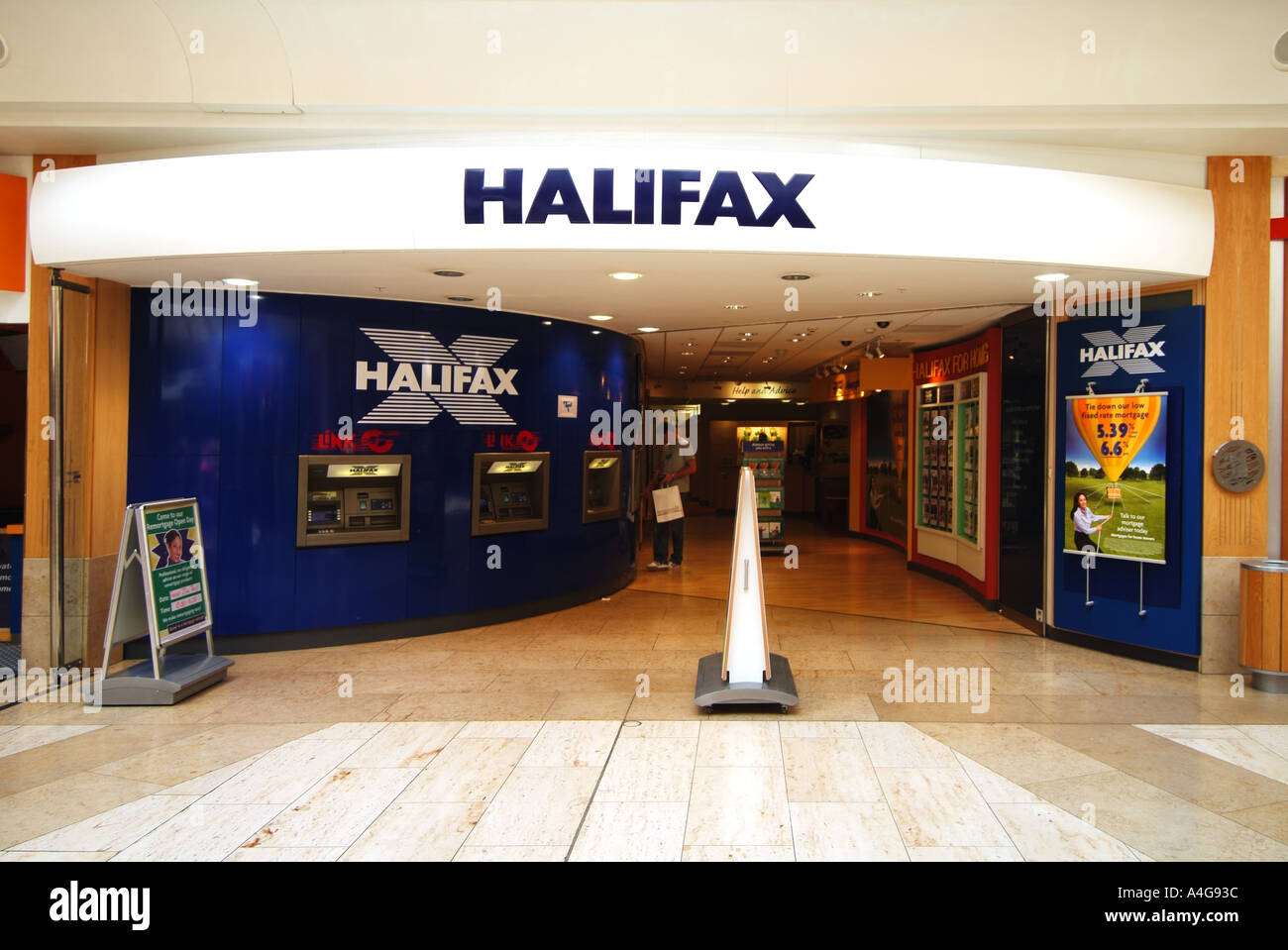 Bluewater mall hi-res stock photography and images - Alamy
