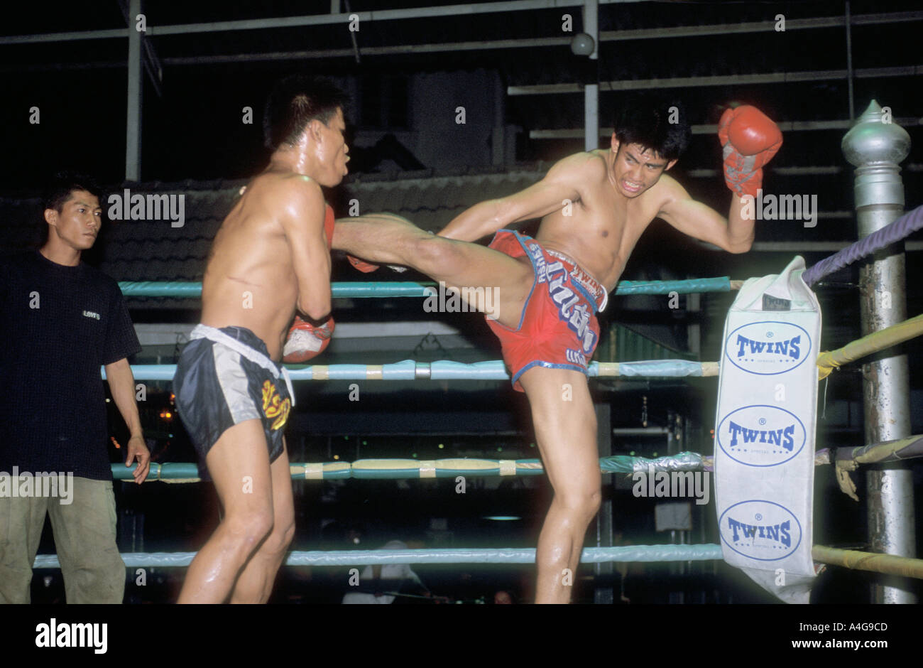 Kick Boxing Thailand Stock Photo - Alamy