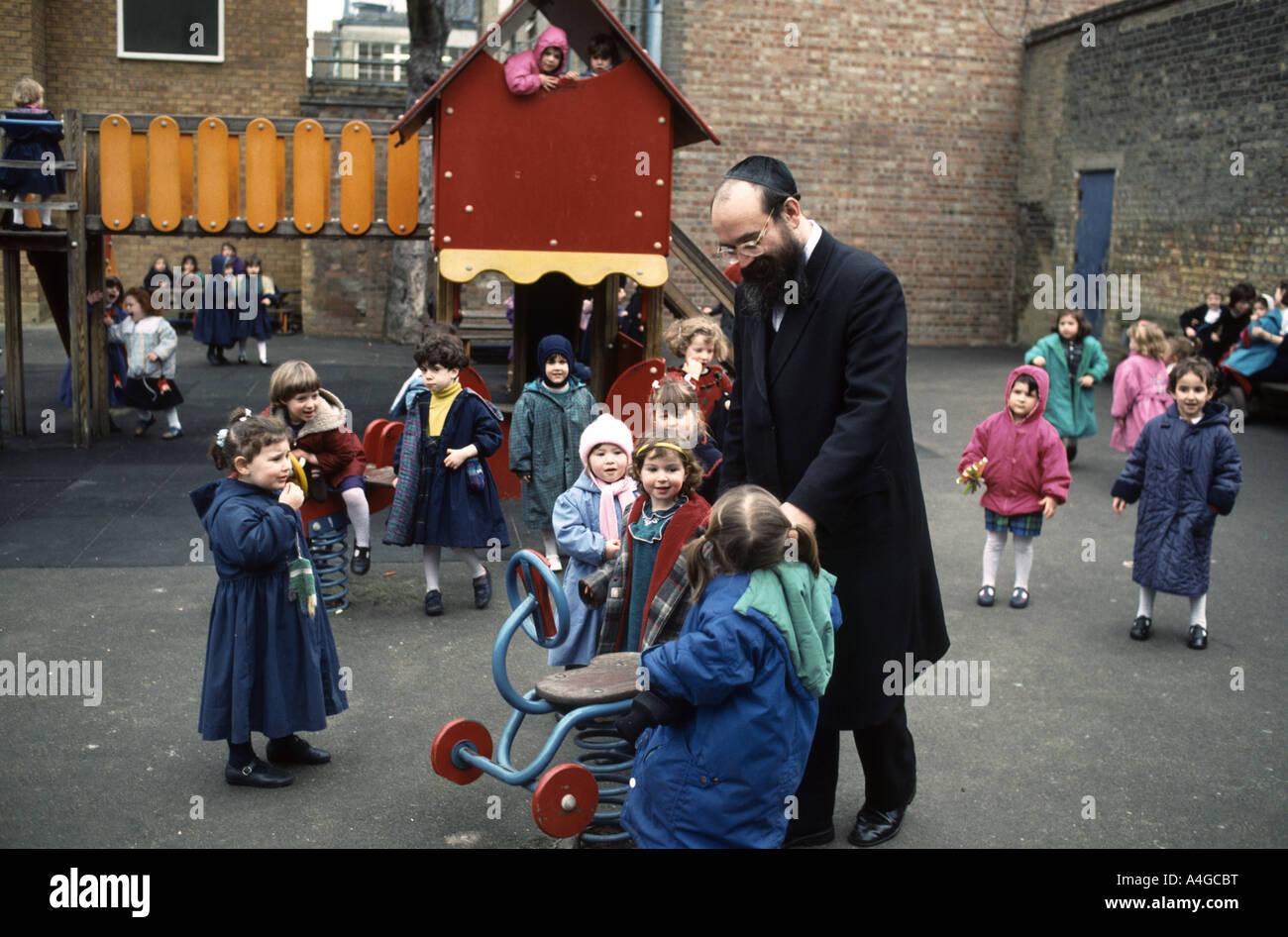 Hasidic school in London Stock Photo - Alamy