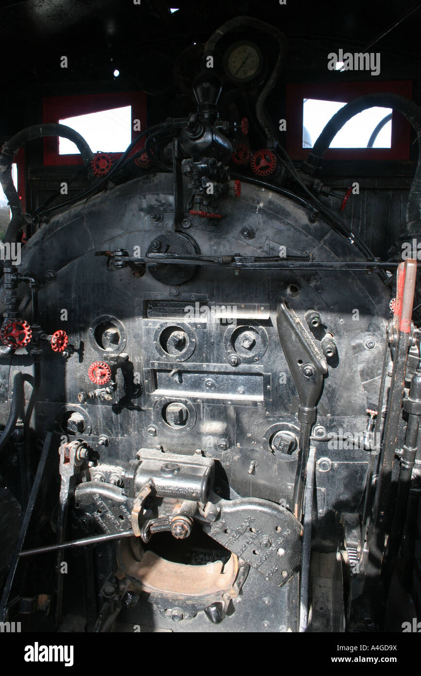 View into engine compartment engine hi-res stock photography and images ...