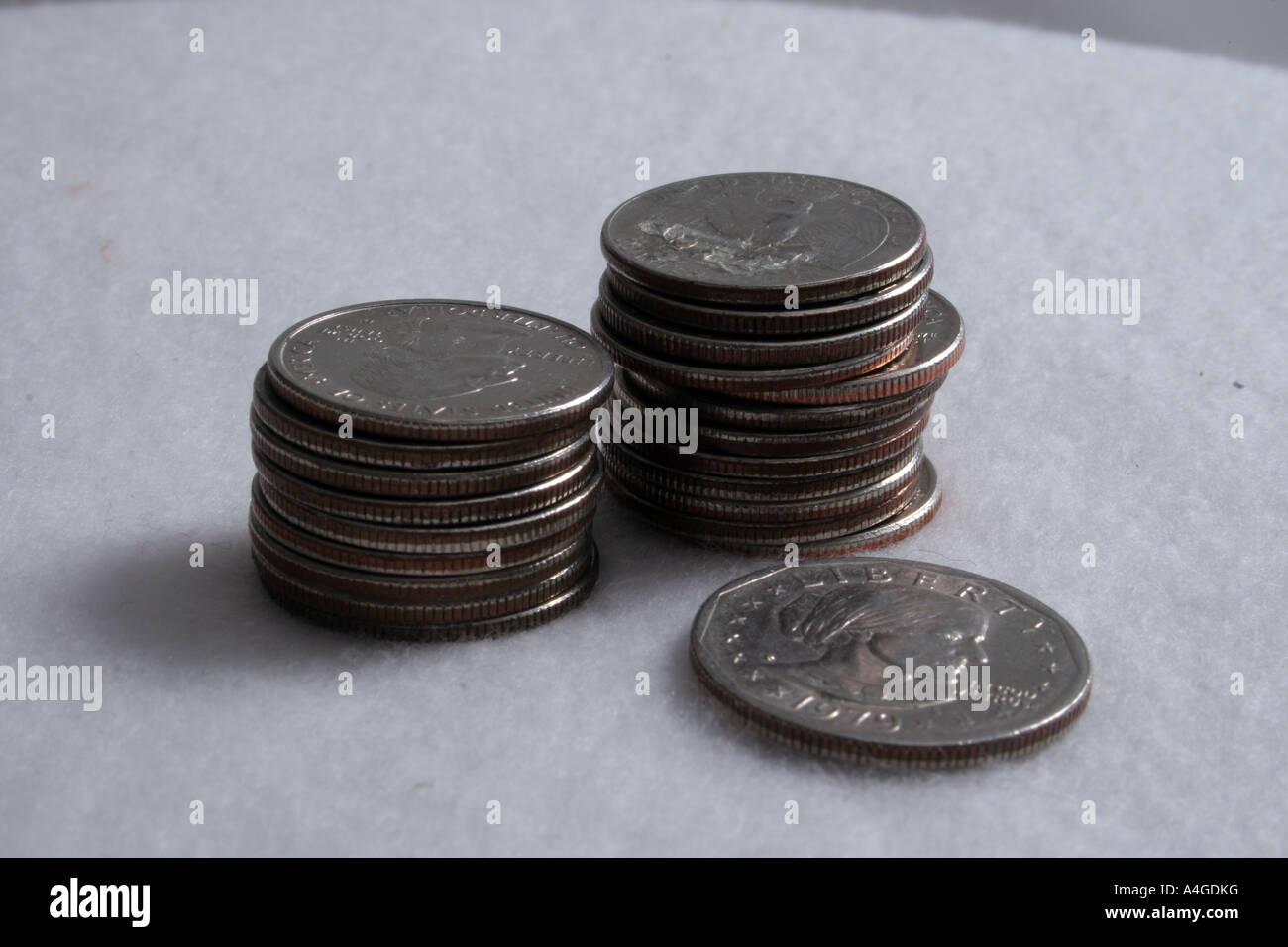 Pay with quarters hi-res stock photography and images - Alamy
