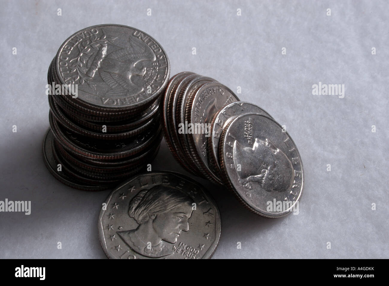 Pay with quarters hi-res stock photography and images - Alamy