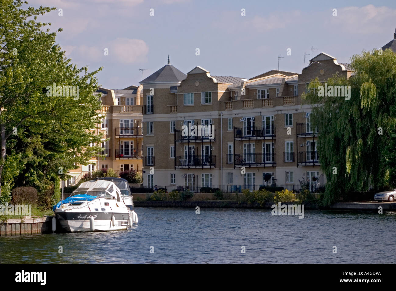 River Thames in Reading with Modern Riverside Apartments Stock Photo ...
