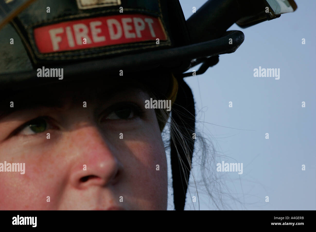 Women fire fighter Stock Photo - Alamy