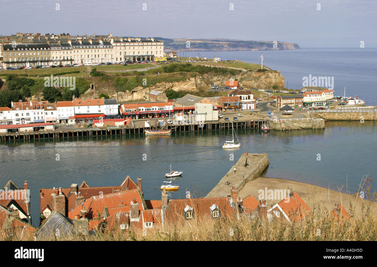 Whitby east cliff hi-res stock photography and images - Alamy
