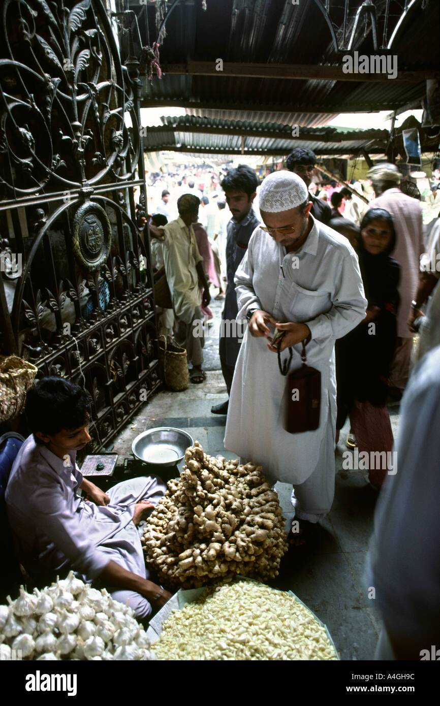 Pakistan Sind Karachi Saddar Empress Market muslim capped customer at ...
