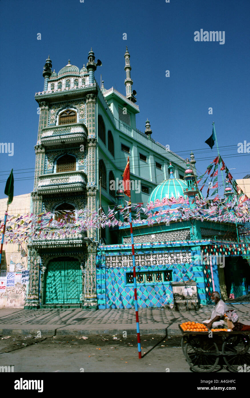 Pakistan Sind Karachi Old City highly decorative mosque Stock Photo - Alamy