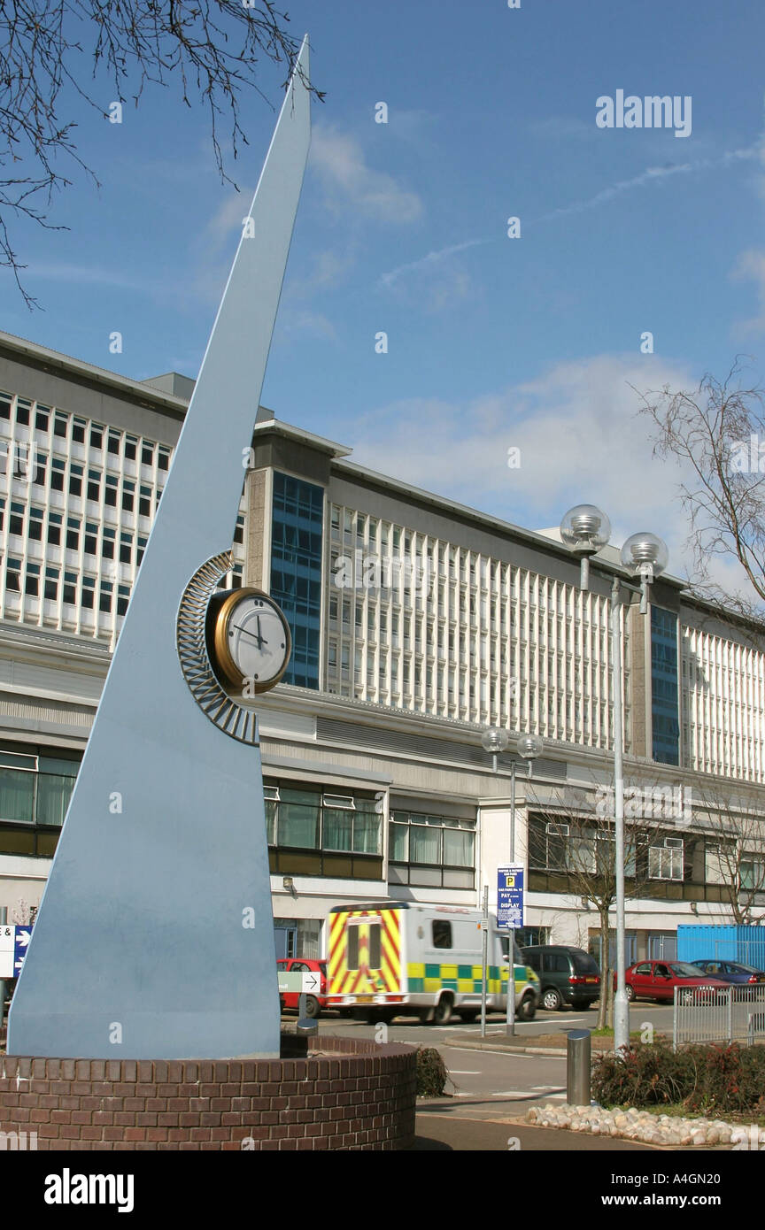 University of Wales Heath Hospital Cardiff Wales GB UK 2005 Stock Photo ...