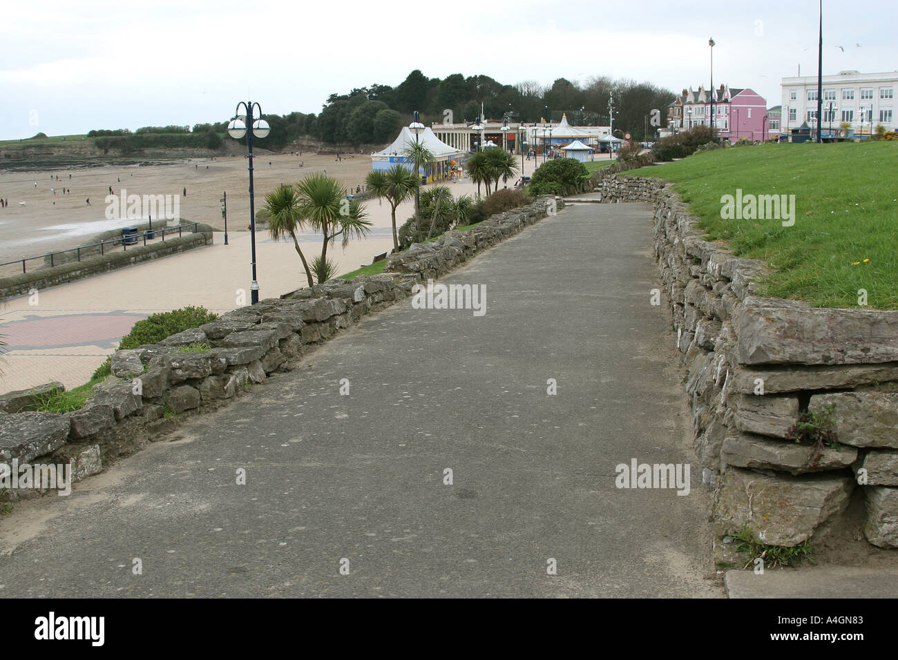 Barry island beach hot hi-res stock photography and images - Alamy