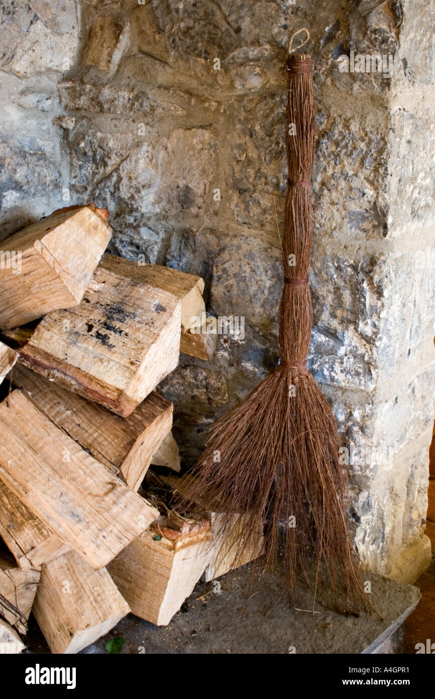 Irish wood stove hi-res stock photography and images - Alamy