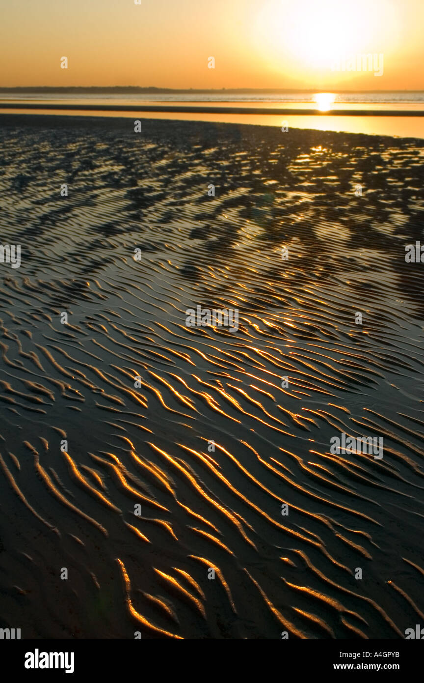 Setting sun pattern hi-res stock photography and images - Alamy