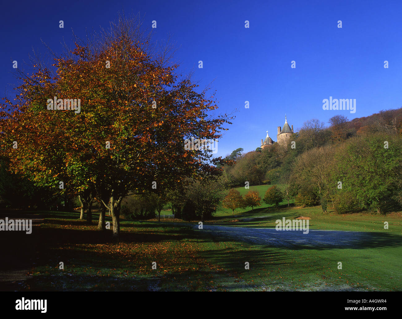 Castell coch autumn hi-res stock photography and images - Alamy