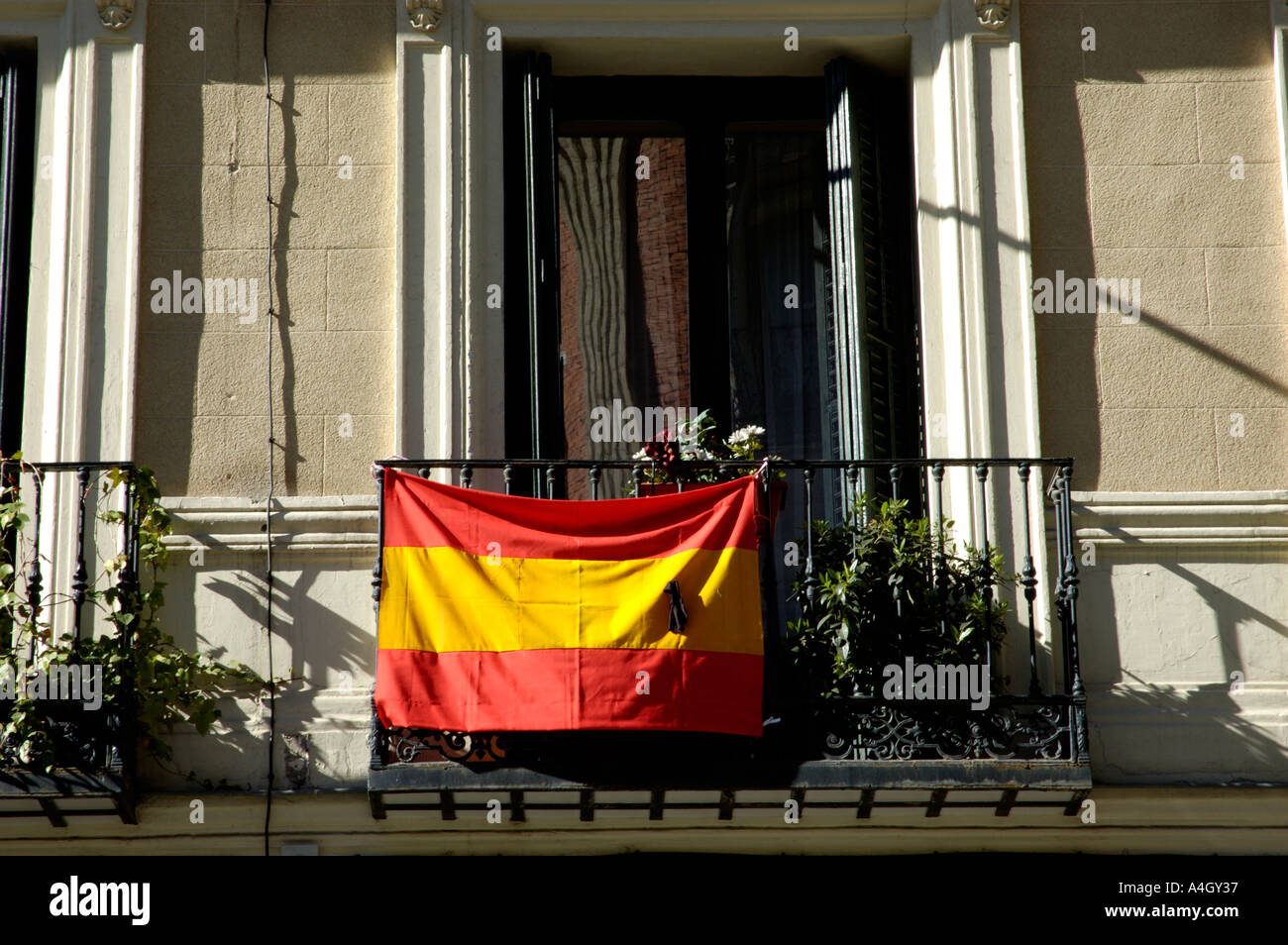 Spanish nationalism hi-res stock photography and images - Alamy
