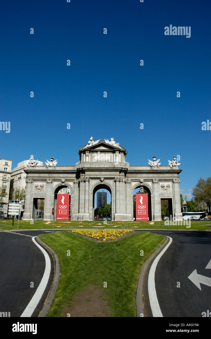 madrid alcala arch Stock Photo - Alamy