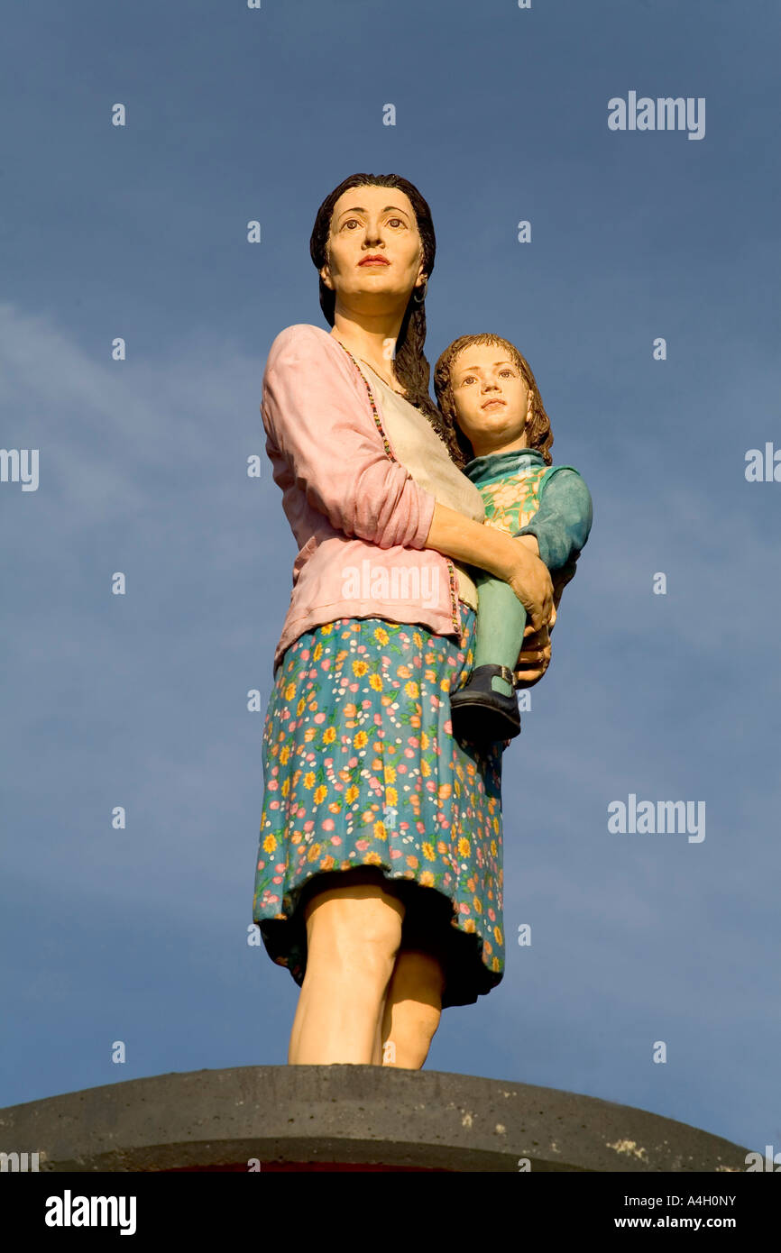 Women figure hi-res stock photography and images - Alamy
