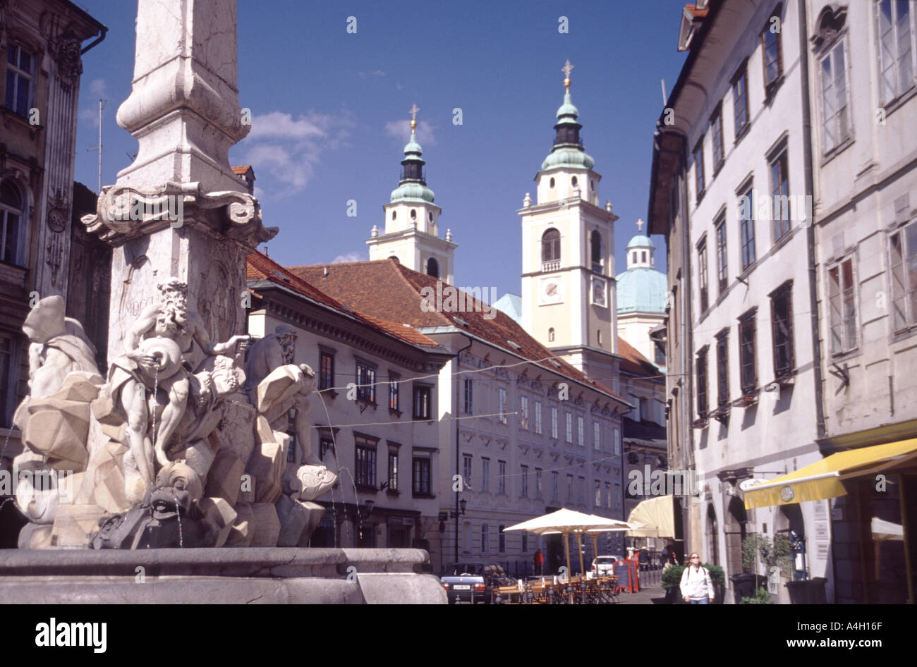 Robba fountain in foreground and Cathedral of Saint Nicholas stolnica ...