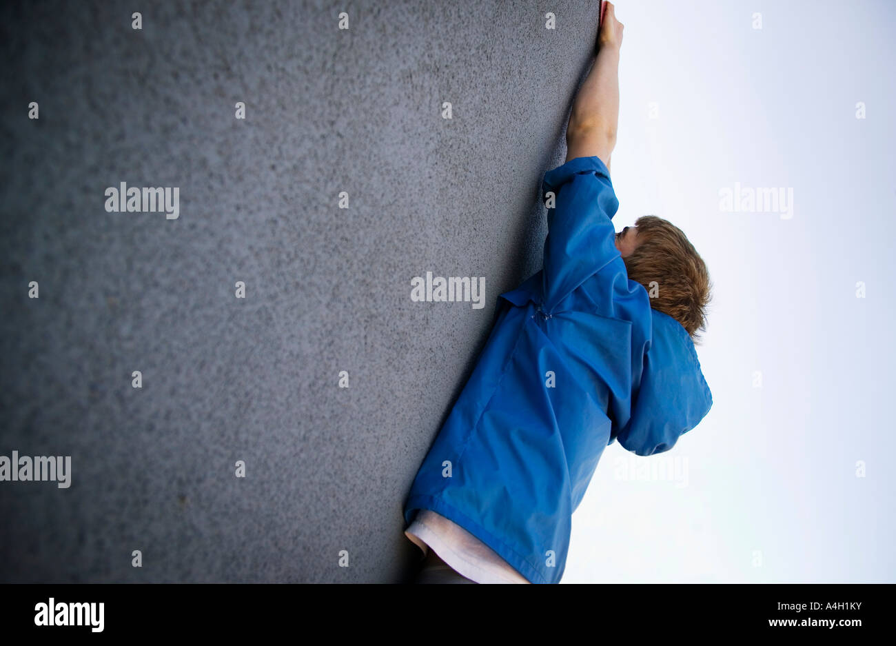Man hanging on Stock Photo - Alamy