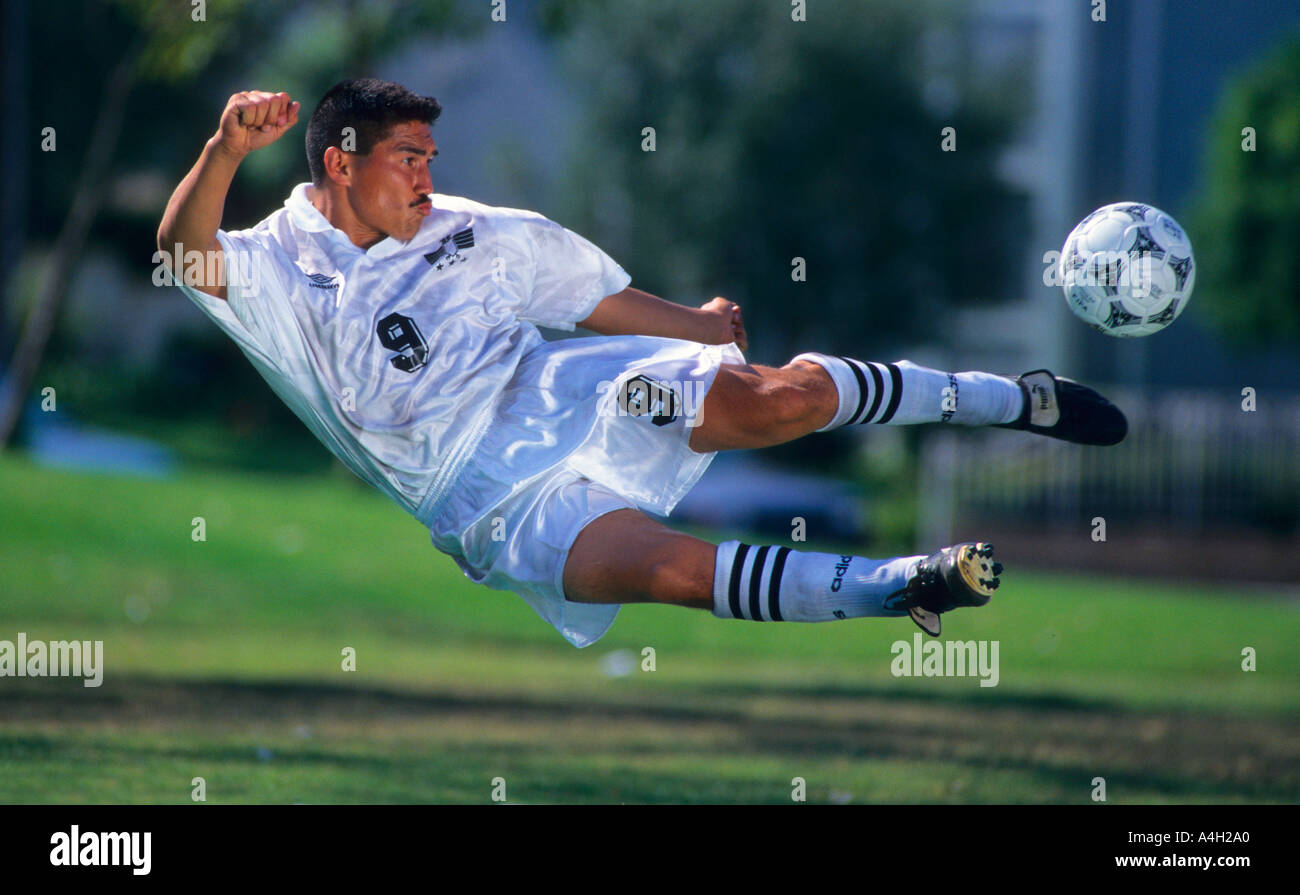 Action scissor kick football hi-res stock photography and images - Alamy