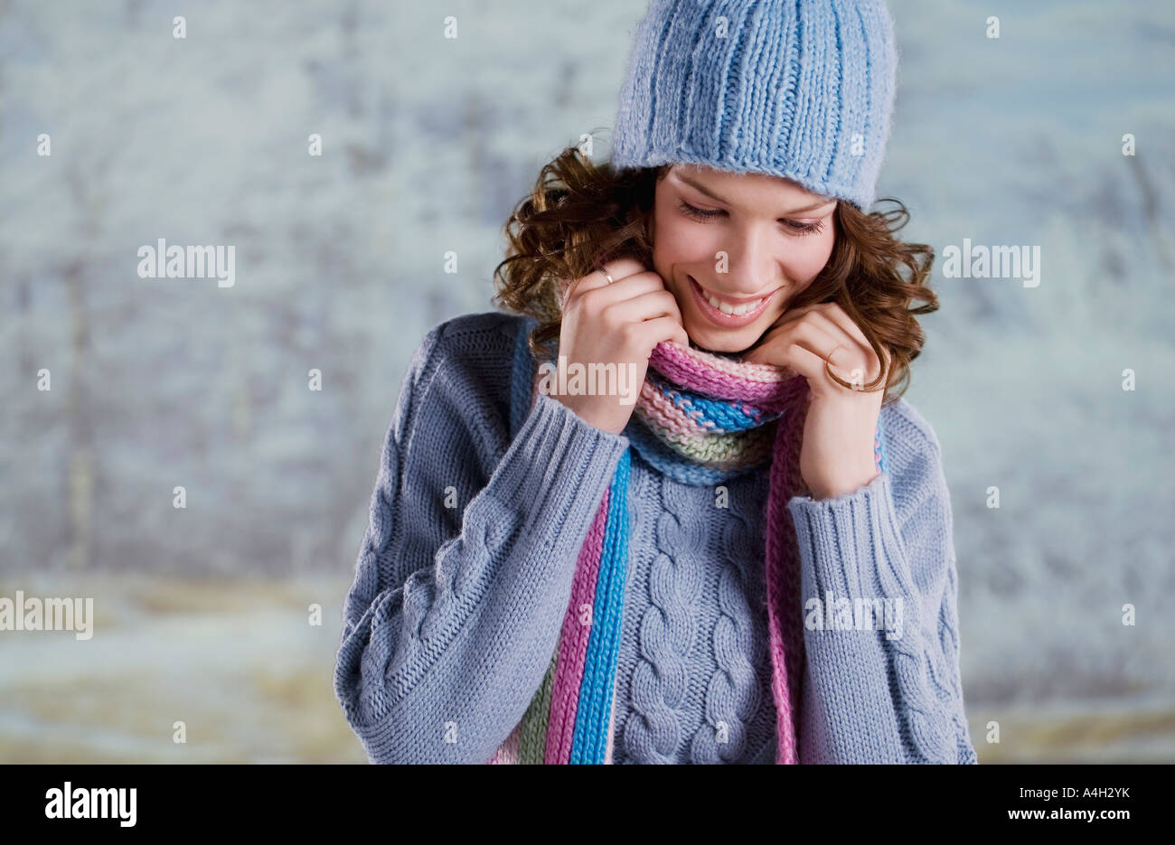 Women wearing winter hats hi-res stock photography and images - Alamy