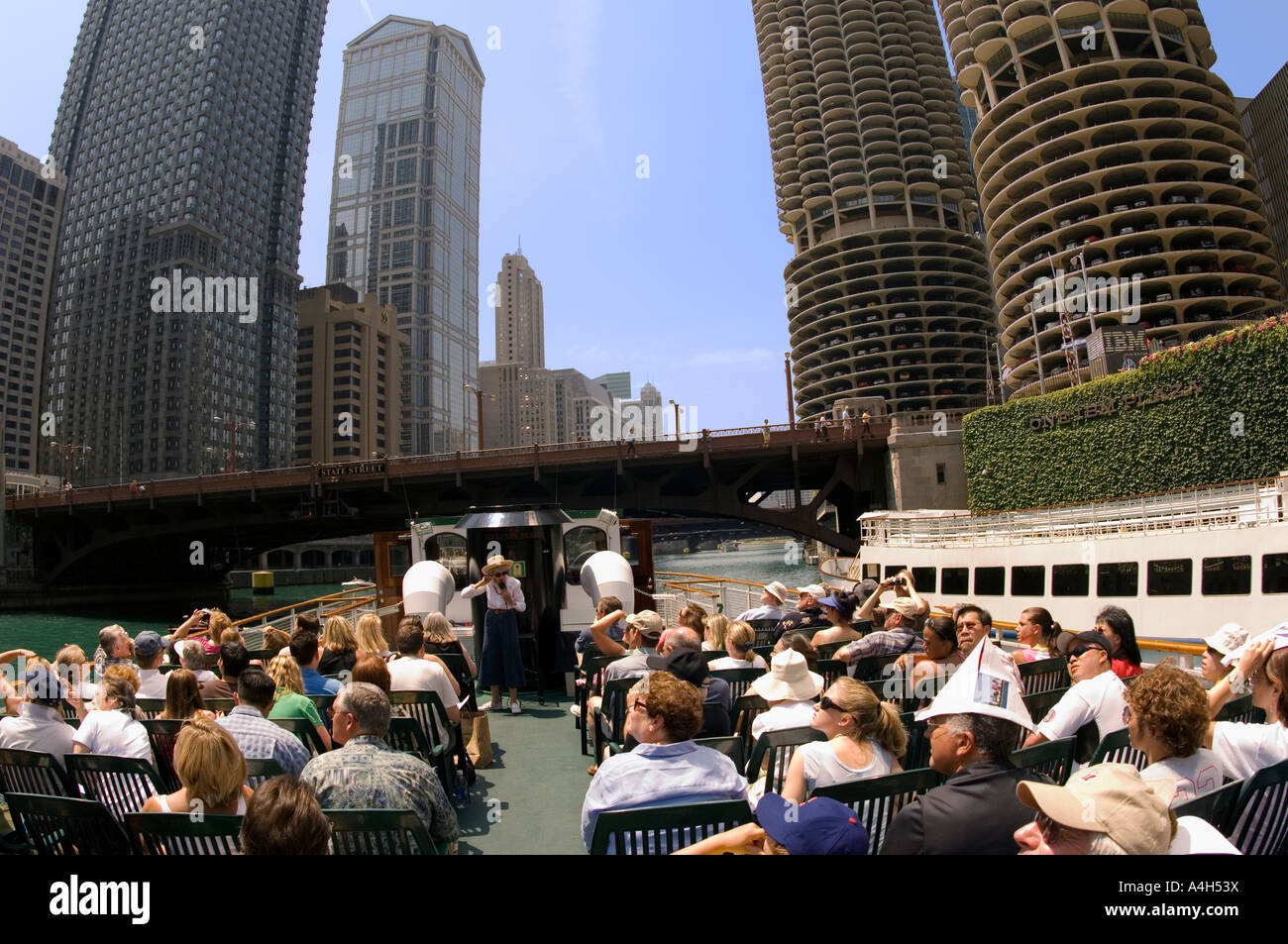 Chicagos First Lady Boat Tours on the Chicago River Chicago Illinois ...